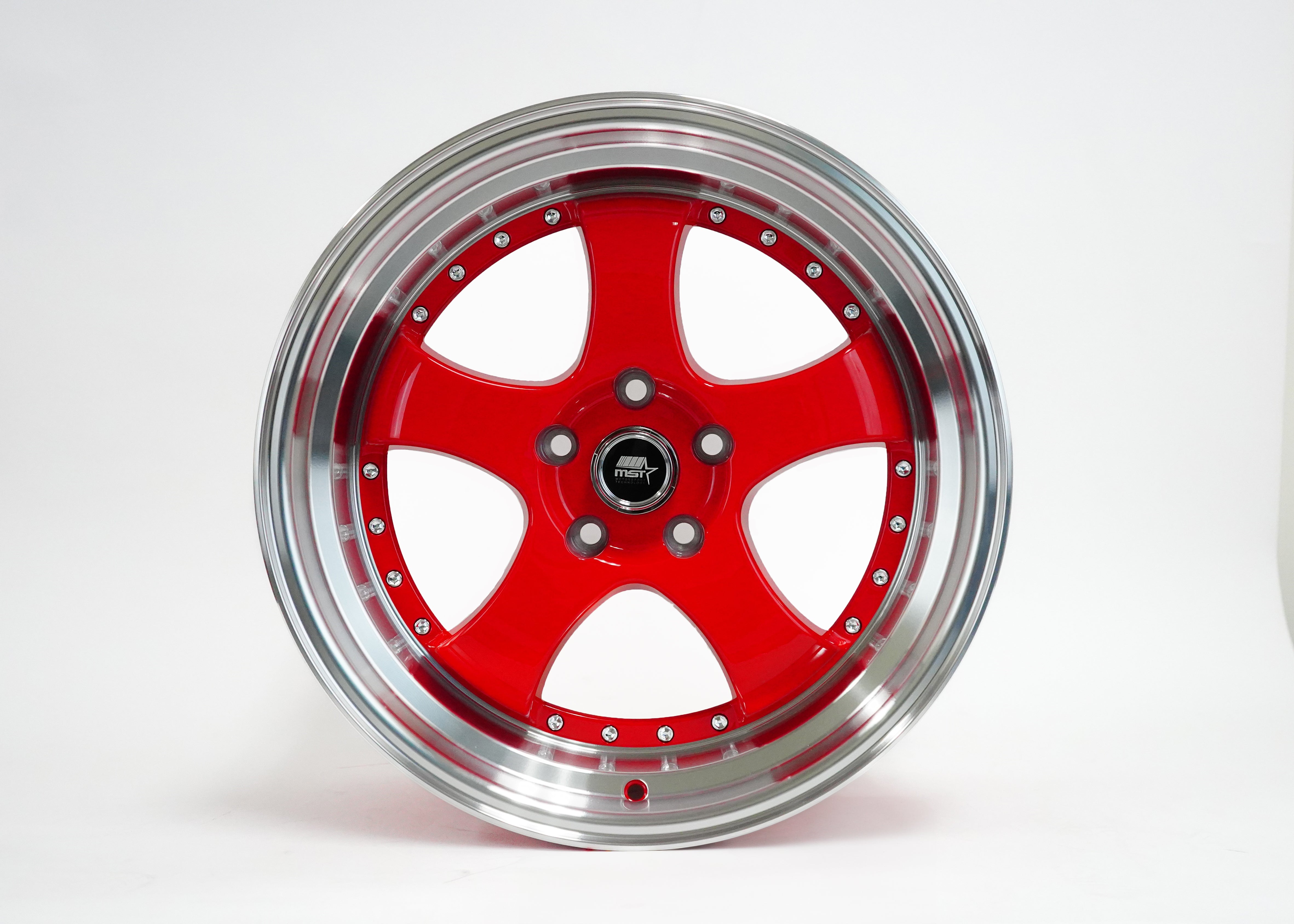 MT07 Red w/Machined Lip 18x9.5 5x114.3 Offset +20 | MST Wheels – MSTWheels