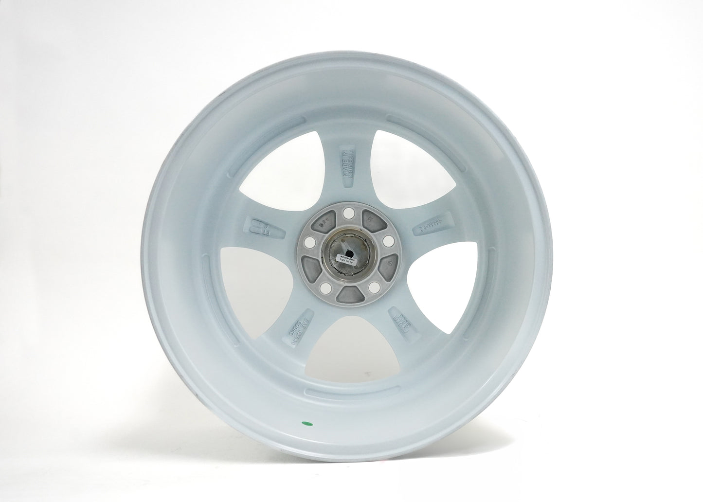 MT07 White w/Machined Lip Gold Rivets 18x9.5 5x114.3 Offset +20 | MST ...